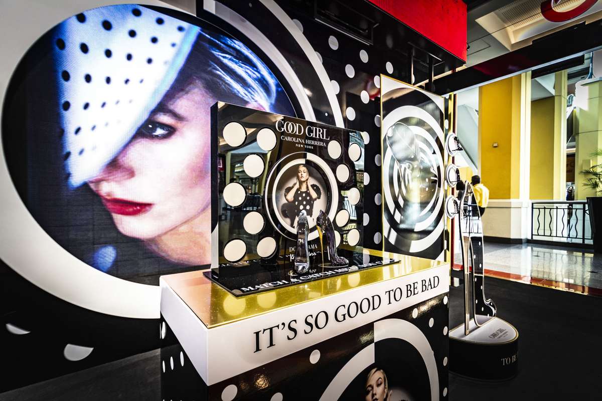 Originalspotdesign: Shopfitting - Digital Communication - Industrial Design